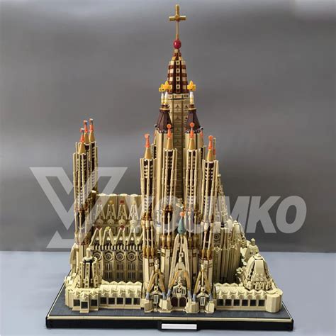 Build La Sagrada Familia With This Lego Moc