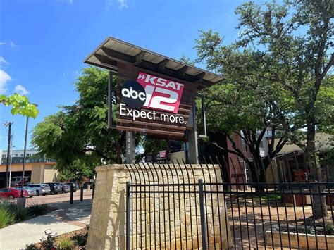 Ksat Anchor Max Massey Says Farewell To Station For Law Career