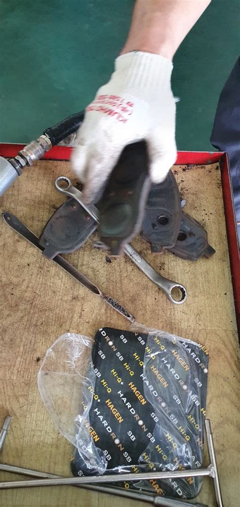 장모님 차량 코란도c 브레이크 패드 라이닝 교체하러 왔어요 광주 플러스 원카 클리닉 네이버 블로그