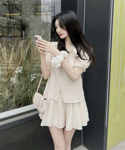 청순여신~세트가격 여리함 초과 리본 셔링 단추 반팔 블라우스 플레어 밴딩 반바지 투피스 세트 에이블리