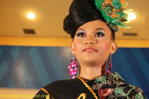 Nganjuk Kota Angin Galery Gadis Batik