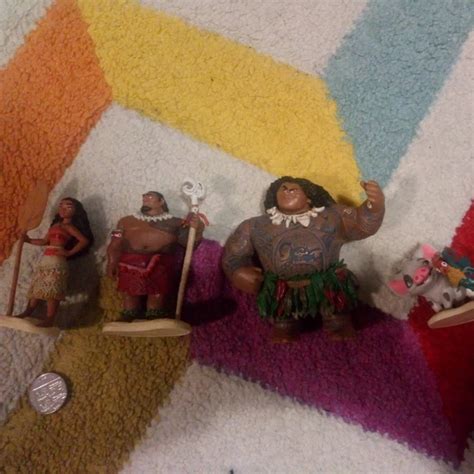 Disney Moana Small Plastic Figures Bundle Cake Toppers 4 Figures £6 99
