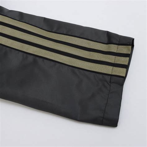 アディダス Adidas メンズ ウインドパンツ Staygold クライマウォーム メッシュの裏地付き フルレングス オープンヘム パンツ