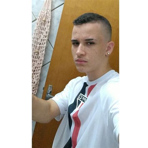 Stream Victor Flauzino Music Listen To Songs Albums Playlists For