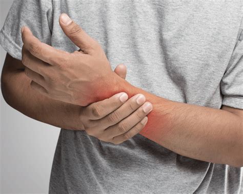The Difference Between A Sprain And A Strain LiveWell Health And Physiotherapy