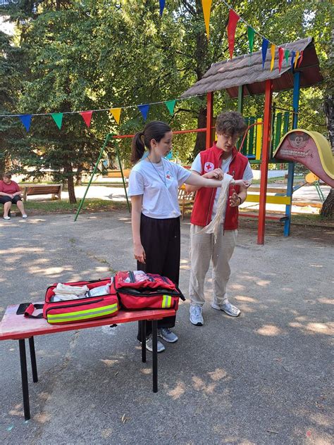 БЧК младежка организация открит урок Детска градина №26 Калина