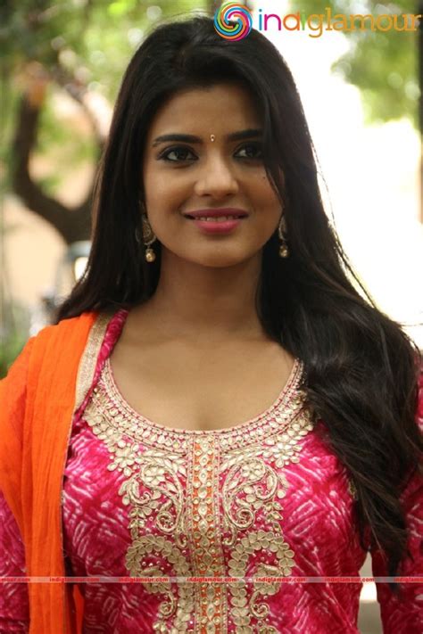 Aishwarya Rajesh Latest Photos Gallery Actress Hd Photos Images Pics