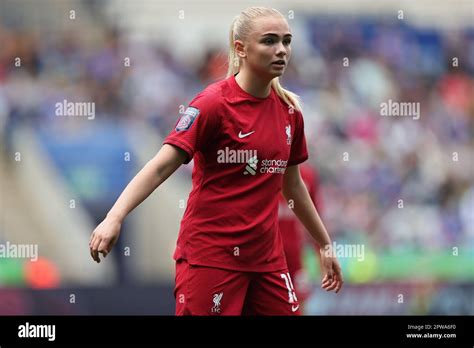 Sofie lundgaard hi-res stock photography and images - Alamy