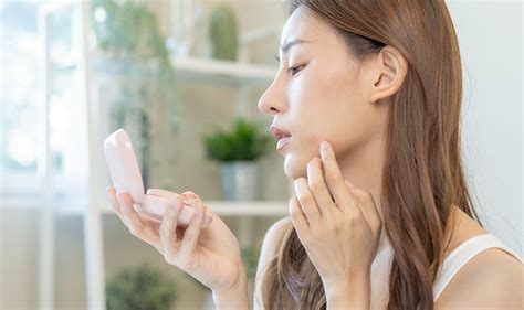 What Is The Difference Between A Whitehead Vs Pustule Proactiv