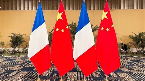 Председатель КНР Си Цзиньпин провел встречу с президентом Франции Эммануэлем Макроном Cgtn на