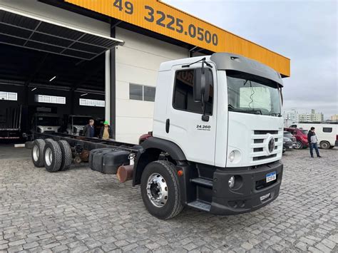 Caminhão Volkswagen Constellation 24260 No Chassi Caminhões