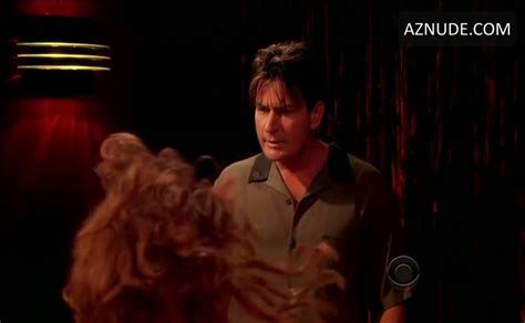 Alicia Witt Bikini Scene In Two And A Half Men AZNude