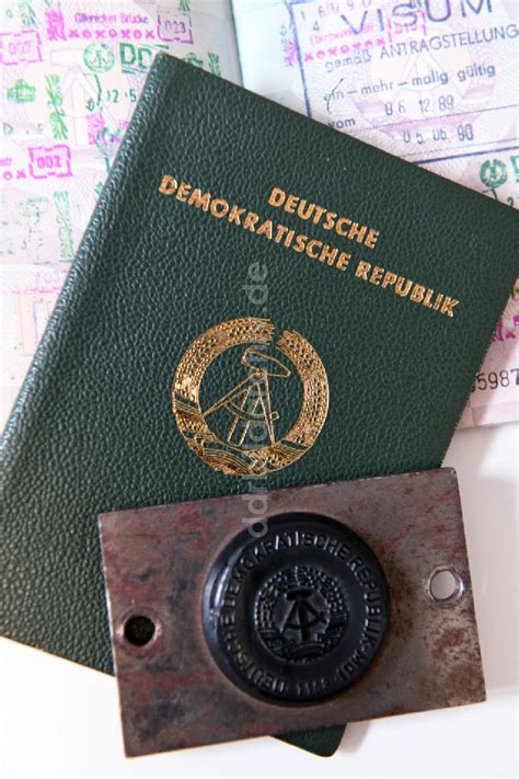 Berlin Reisepass Und Siegel Aus Der Ddr Berlin Reisepass Und Siegel Aus Der Ddr