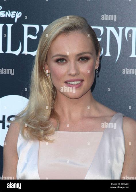 Hannah New Attends The World Premiere Of Maleficent Held At The El