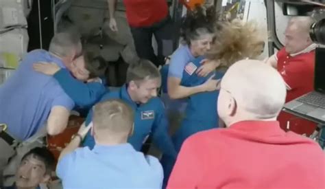 World's first 4k stream from space captures spectacular moment SpaceX rocket rescues stranded ...