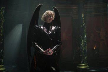 Tudo Sobre Gwendoline Christie A Nova Musa Da Netflix Ofuxico