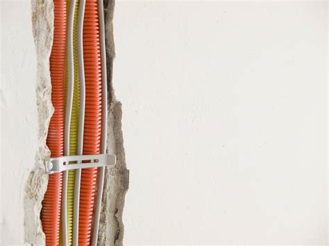 Common Electrical Mistakes Homeowners Make