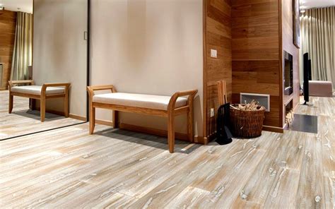 Линолеум или Ламинат Сравнение самых популярные покрытий для пола статья Paluba By