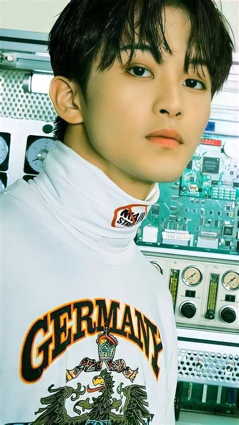 Pin by Amana on Mark | Mark lee, Mark nct, Nct