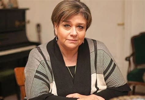 ქვეყანა უნდა დაუტოვოს იმათ ვინც რუსთაველზე დგანან თამრიკო ჭოხონელიძე ოცნებას მიმართავს