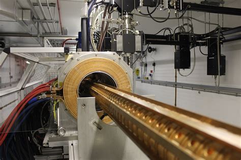 particle accelerator definition types history facts b