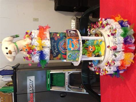 Nemo Nursery Cake With Spinning Center