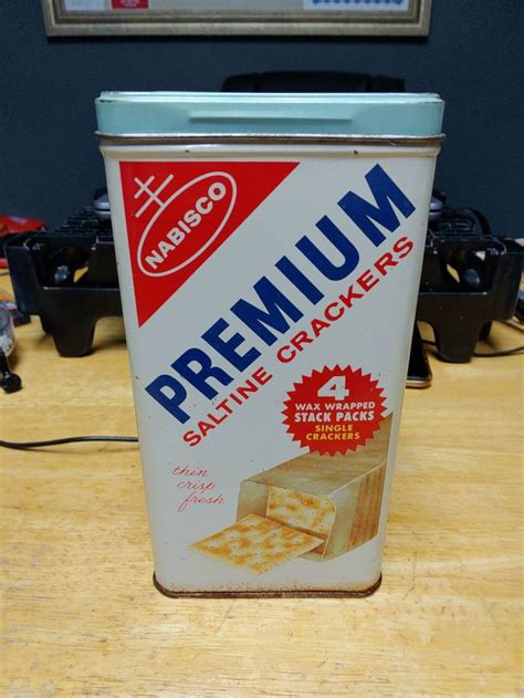 Nabisco Cracker Tin Circa 1969 Etsy Saltine Crackers Vintage Tins