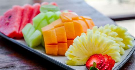 Descubra Se As Frutas Cortadas Em Bandejas São Seguras Para O Consumo