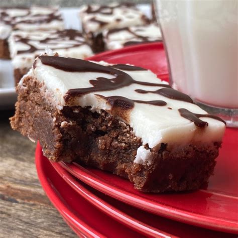 Frosted Mint Brownies 7 Empty Plates