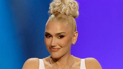 Gwen Stefani Looks Unrecognizable In Photos With Rarely Seen Brother Hello