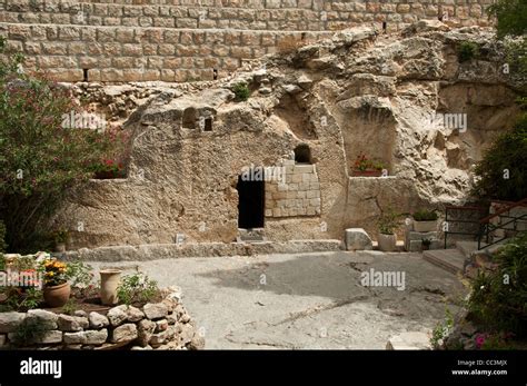 Jesus Closed Tomb