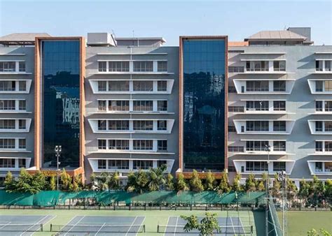 Top Factors To Consider When Choosing Your Engineering College