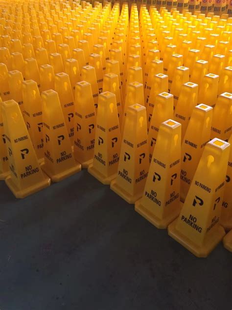 Square Pe Road Traffic Safety Parking Cone With Printing Hotel Cone And Parking Cone