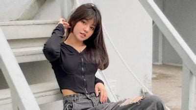 6 Potret Vonny Felicia, Gamer Cantik yang Sering Viral Bikin Netizen Terpesona