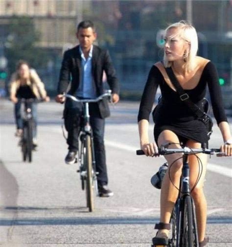 Норов Хөгжилтэй харах өнцөг байна😂😂😂 “Дэлхийн эдийн засгийг сөнөөе гэвэл унадаг дугуйг