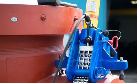 Hydraulic Python Clamp WorldWide Machining Welding