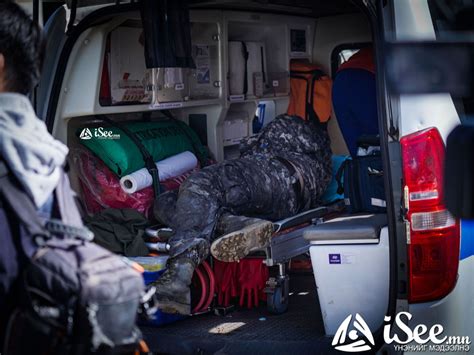 Галын улмаас бэртэл авсан хоёр алба хаагч хөнгөн зэргийн бэртэл авсан бөгөөд Цэргийн төв