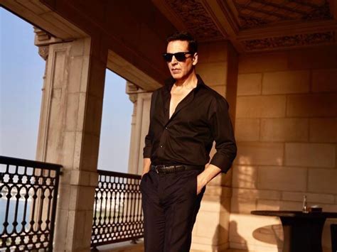 Akshay Kumar Announces Two New Projects Love 1