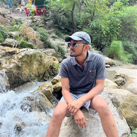 Manan Goyal Memanang On Threads