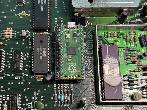 Replace A Faulty SID Sound Chip In A Commodore Or With A Newly