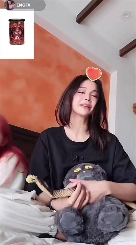 น้องยิ้มหัวใจอิงอิง ̎ On Twitter ชล เขาบอกว่าเราไม่ได้อยู่ด้วยกัน