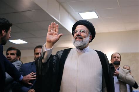 تصویری از لبخند شهید رئیسی