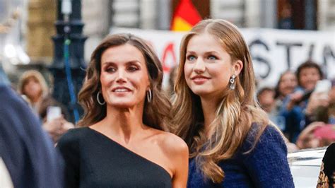 Letizia Le Presta Sus Pendientes De Aguamarinas A Leonor Y Ella Luce