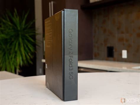 Samsung Galaxy Z Fold Unboxing What S In The Box