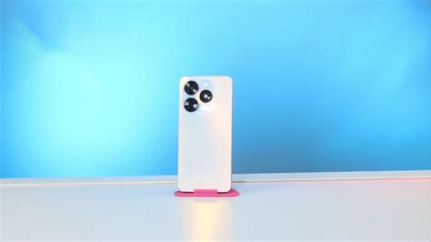 Trên tay Tecno Spark Go 2024 Thiết kế bắt mắt cấu hình tốt