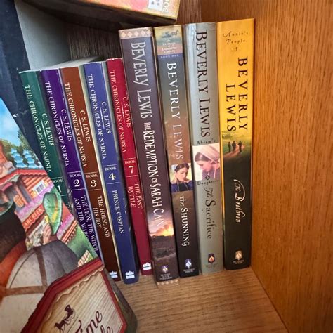 Lot 203 Book And Crafting Mag Picker Pile Take All Or What You Want Last Call Estate Auctions