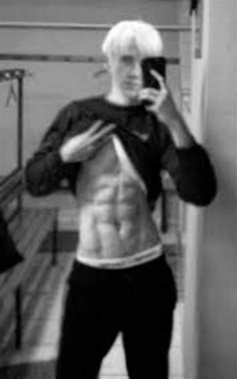 Pin By On Harry Potter Fandom Draco Malfoy Funny Harry Potter Shirtless