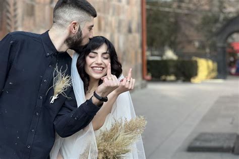 Ցողիկ Մարտիրոսյանի հարսանիքը հայրական տանը Bravo Am