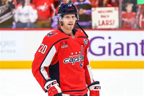 15 Facts About Lars Of The Stars Steven Universe