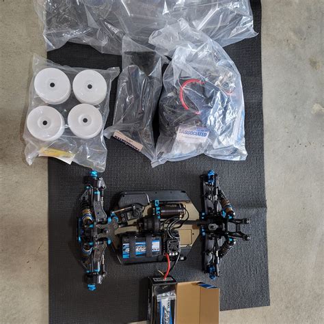 Team Associated RC8B3 2e Buggy Fully Loaded TONS Of Parts R C Tech Forums